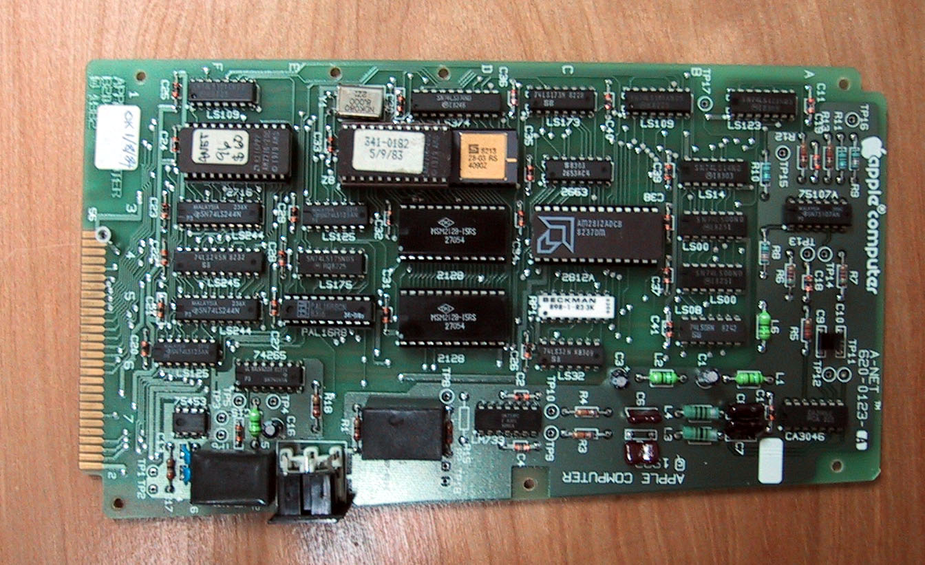 DigiBarn: Apple Lisa 1 Prototype and other artifacts (unknown source)