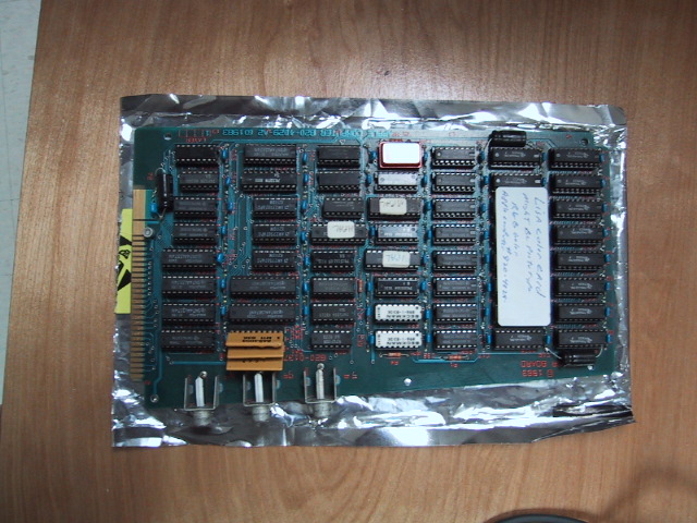 DigiBarn: Apple Lisa 1 Prototype and other artifacts (unknown source)