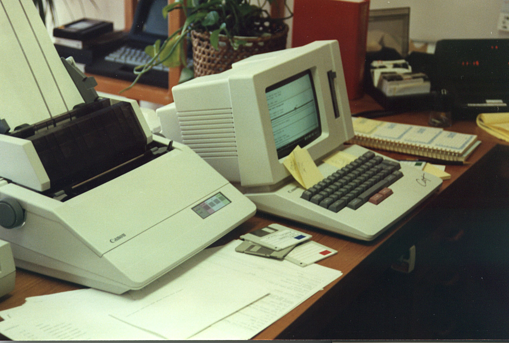 DigiBarn Friends: Jef Raskin's team designing the Canon Cat (1985)