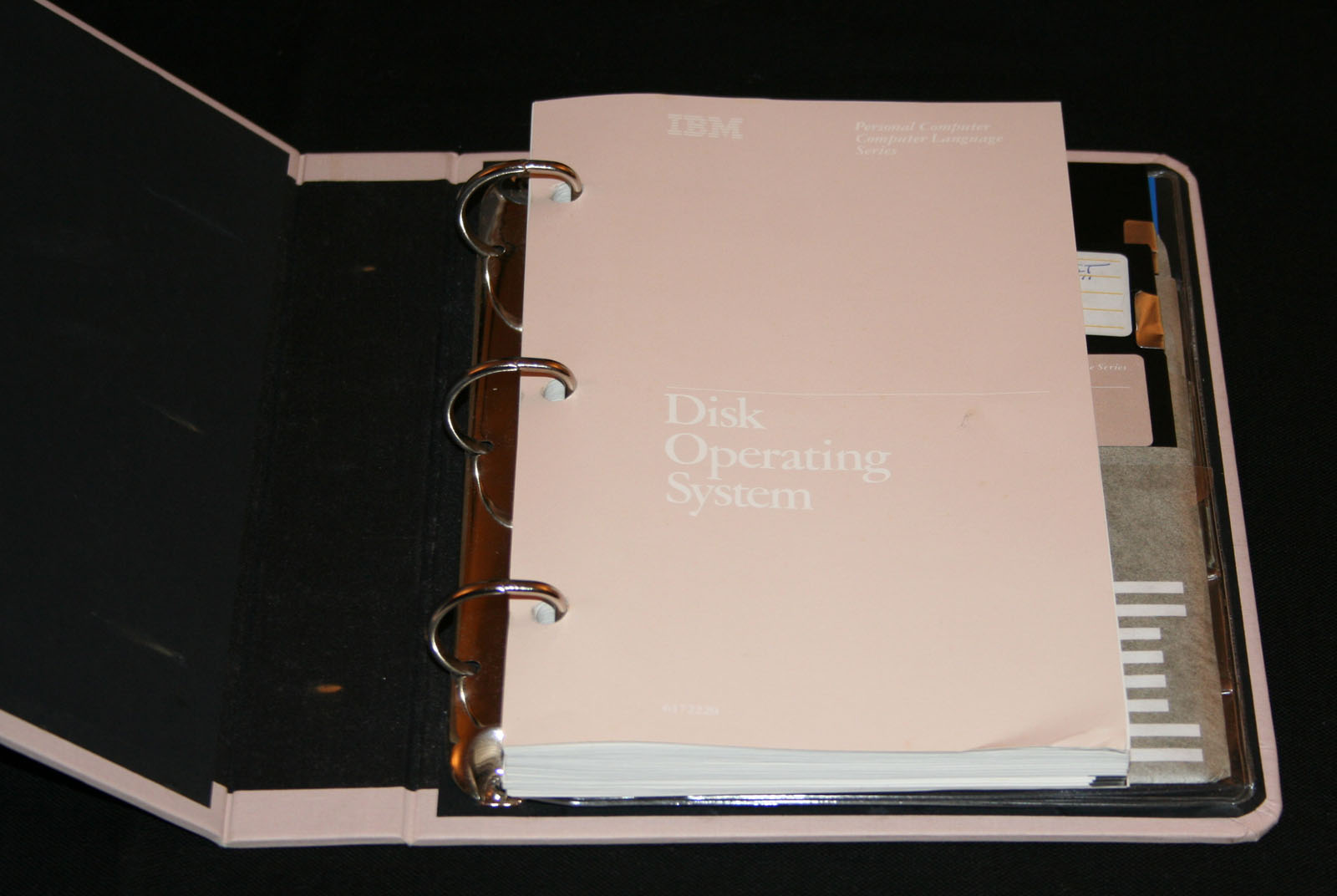 Digibarn Stories: Erik Klein's photo shoot of the IBM PC and original ...